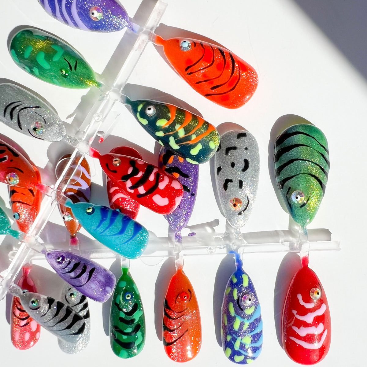 Lure Me In – Fingernails are Pretty